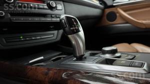 Black BMW X5 2007 in Riga, with an engine capacity of 3.00 L and mileage of 242 thousand km for 7850 €, photo 17 on AUTOMOTO.COM.LV