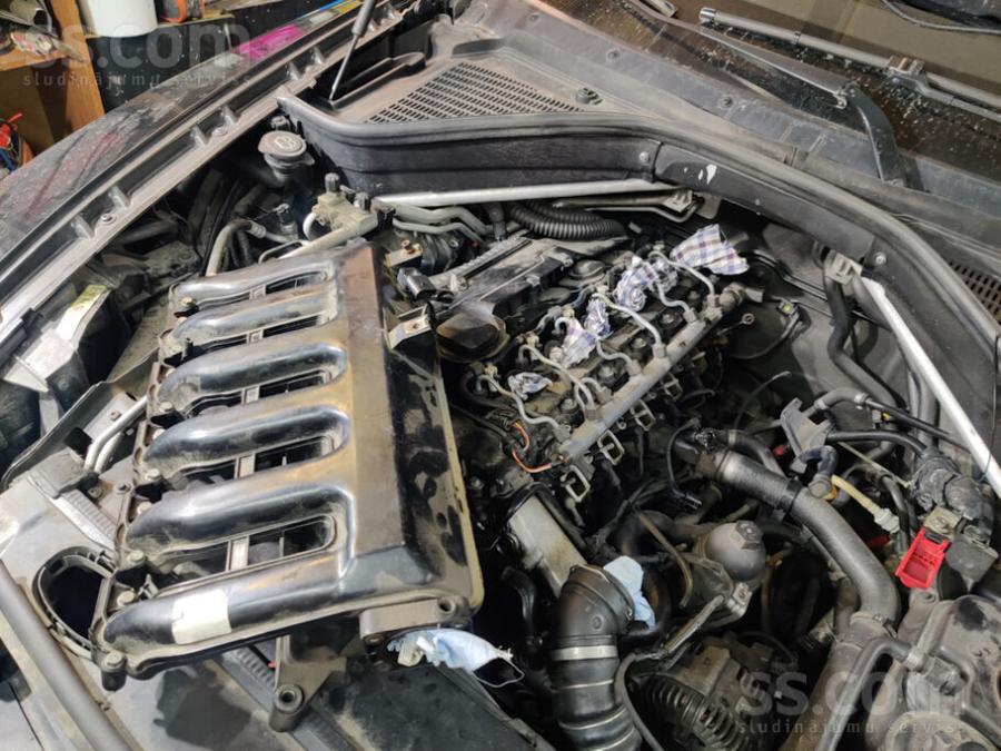 Melns BMW X5 2007 Rīga, ar dzinēja tilpumu 3.00 L un nobraukumu 0 tūkst. km par 7000 €, foto 18 vietnē AUTOMOTO.COM.LV