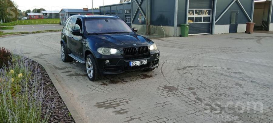 Black BMW X5 2007 in Saldus, with an engine capacity of 3.00 L and mileage of 340 thousand km for 7000 €, photo 7 on AUTOMOTO.COM.LV