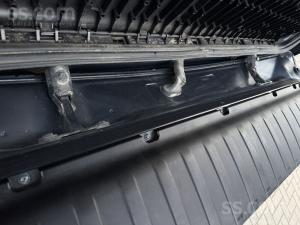 Black BMW X5 2007 in Riga, with an engine capacity of 3.00 L and mileage of 340 thousand km for 7990 €, photo 8 on AUTOMOTO.COM.LV