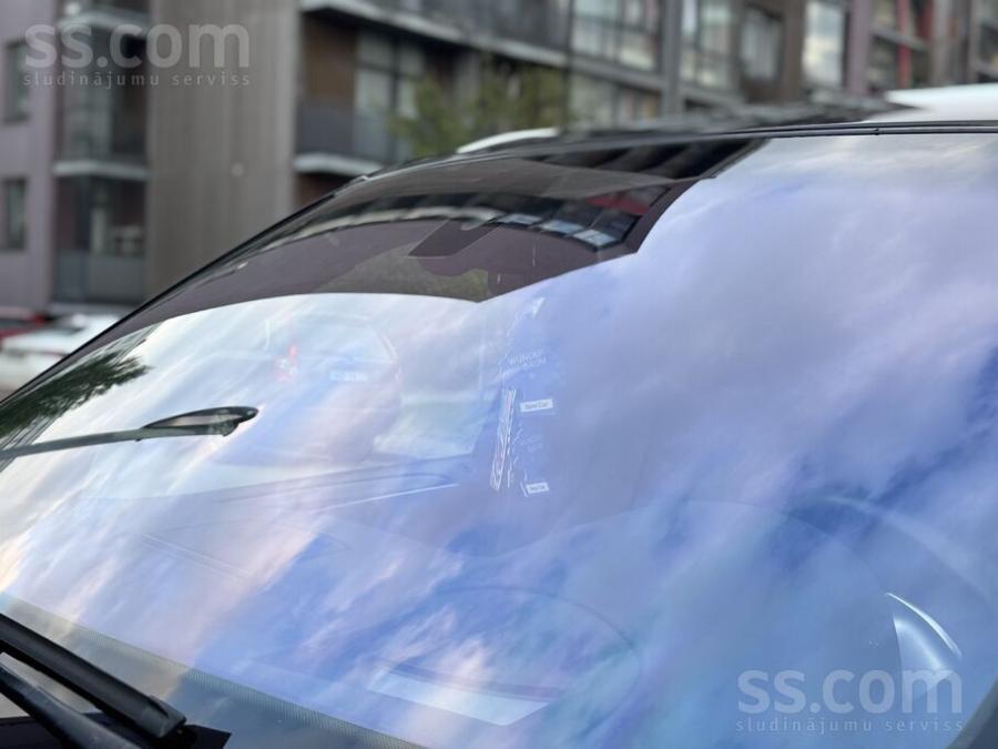 Black BMW X5 2007 in Riga, with an engine capacity of 3.00 L and mileage of 340 thousand km for 7990 €, photo 9 on AUTOMOTO.COM.LV
