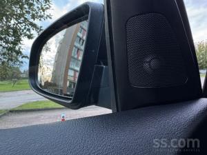 Black BMW X5 2007 in Riga, with an engine capacity of 3.00 L and mileage of 340 thousand km for 7990 €, photo 31 on AUTOMOTO.COM.LV