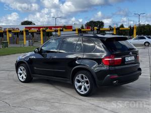 Black BMW X5 2007 in Liepaja, with an engine capacity of 3.00 L and mileage of 447 thousand km for 6890 €, photo 4 on AUTOMOTO.COM.LV