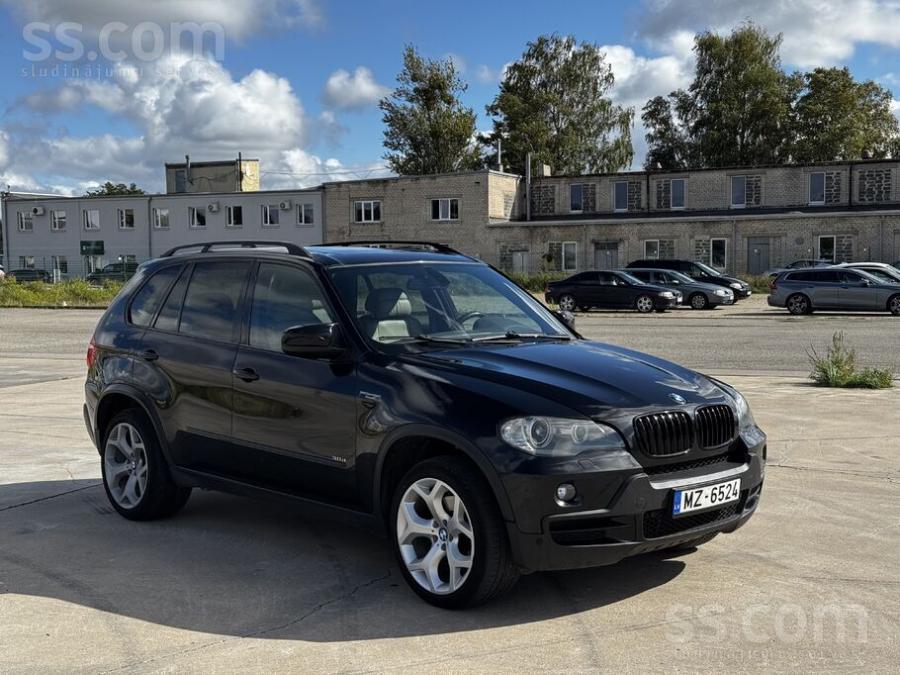 Black BMW X5 2007 in Liepaja, with an engine capacity of 3.00 L and mileage of 447 thousand km for 6890 €, photo 7 on AUTOMOTO.COM.LV