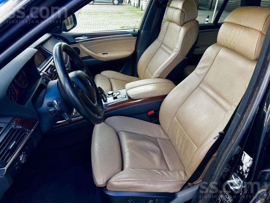 Black BMW X5 2007 in Liepaja, with an engine capacity of 3.00 L and mileage of 447 thousand km for 6890 €, photo 11 on AUTOMOTO.COM.LV