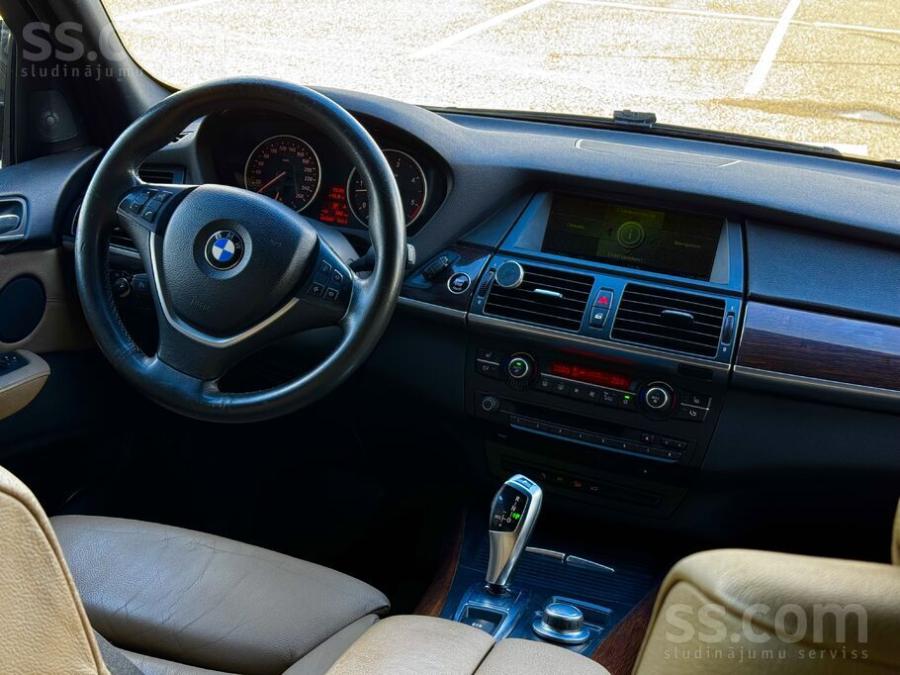 Black BMW X5 2007 in Liepaja, with an engine capacity of 3.00 L and mileage of 447 thousand km for 6890 €, photo 15 on AUTOMOTO.COM.LV