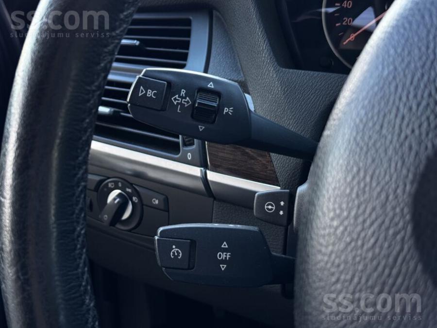 Black BMW X5 2007 in Liepaja, with an engine capacity of 3.00 L and mileage of 447 thousand km for 6890 €, photo 19 on AUTOMOTO.COM.LV