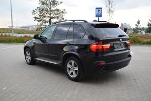 Melns BMW X5 2007 Viļņa, ar dzinēja tilpumu 3.00 L un nobraukumu 318 tūkst. km par 8250 €, foto 6 vietnē AUTOMOTO.COM.LV