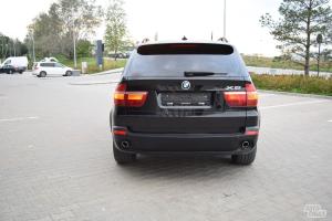 Melns BMW X5 2007 Viļņa, ar dzinēja tilpumu 3.00 L un nobraukumu 318 tūkst. km par 8250 €, foto 7 vietnē AUTOMOTO.COM.LV