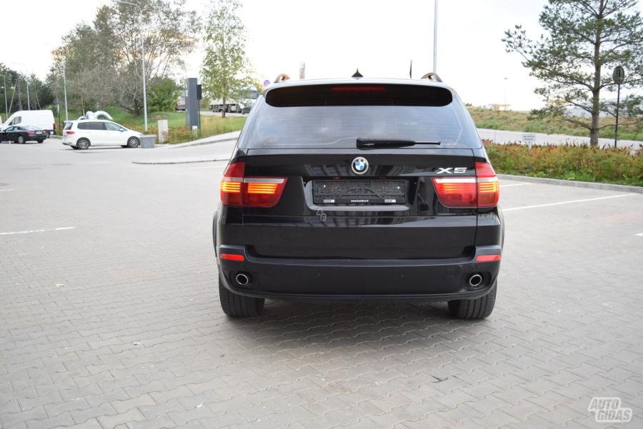 Melns BMW X5 2007 Viļņa, ar dzinēja tilpumu 3.00 L un nobraukumu 318 tūkst. km par 8250 €, foto 7 vietnē AUTOMOTO.COM.LV