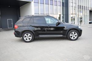 Melns BMW X5 2007 Viļņa, ar dzinēja tilpumu 3.00 L un nobraukumu 318 tūkst. km par 8250 €, foto 9 vietnē AUTOMOTO.COM.LV