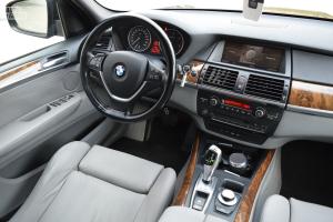 Melns BMW X5 2007 Viļņa, ar dzinēja tilpumu 3.00 L un nobraukumu 318 tūkst. km par 8250 €, foto 13 vietnē AUTOMOTO.COM.LV