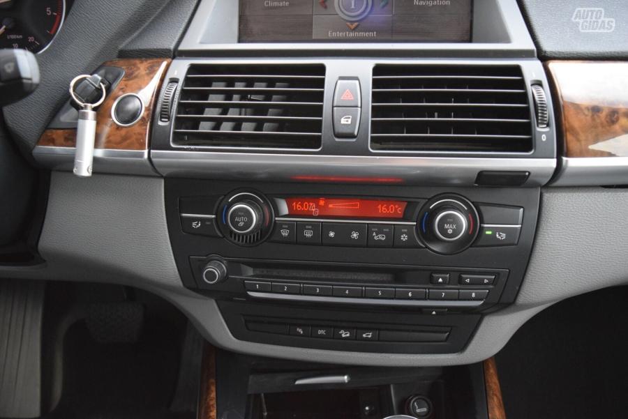 Melns BMW X5 2007 Viļņa, ar dzinēja tilpumu 3.00 L un nobraukumu 318 tūkst. km par 8250 €, foto 14 vietnē AUTOMOTO.COM.LV