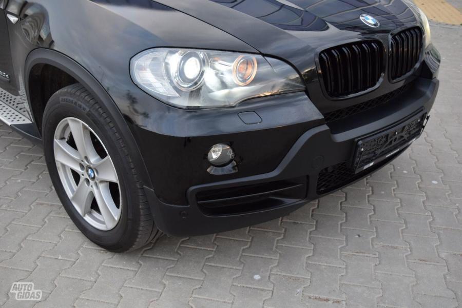 Melns BMW X5 2007 Viļņa, ar dzinēja tilpumu 3.00 L un nobraukumu 318 tūkst. km par 8250 €, foto 20 vietnē AUTOMOTO.COM.LV