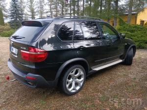 Melns BMW X5 2007 Jēkabpils, ar dzinēja tilpumu 3.00 L un nobraukumu 302 tūkst. km par 5950 €, foto 4 vietnē AUTOMOTO.COM.LV