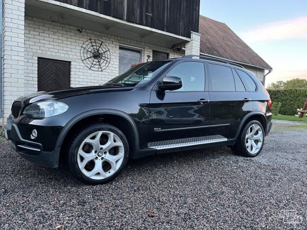 Black BMW X5 2007 in Marijampole, with an engine capacity of 3.00 L and mileage of 399 thousand km for 7200 €, photo 5 on AUTOMOTO.COM.LV