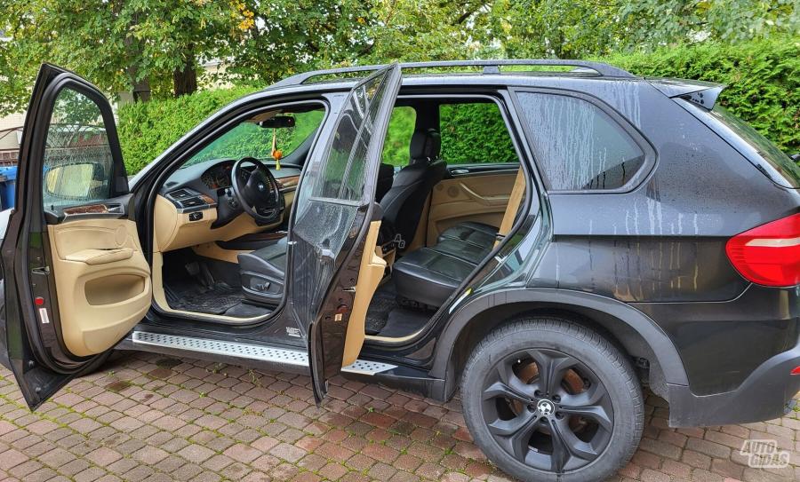 Melns BMW X5 2007 Šauļi, ar dzinēja tilpumu 3.00 L un nobraukumu 277 tūkst. km par 6600 €, foto 7 vietnē AUTOMOTO.COM.LV
