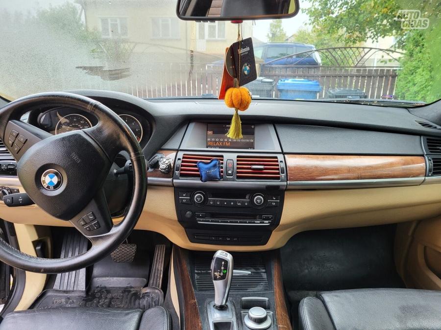 Melns BMW X5 2007 Šauļi, ar dzinēja tilpumu 3.00 L un nobraukumu 277 tūkst. km par 6600 €, foto 8 vietnē AUTOMOTO.COM.LV