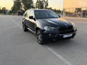 Black BMW X5 2007 in Utena, with an engine capacity of 3.00 L and mileage of 440 thousand km for 8950 €, photo 4 on AUTOMOTO.COM.LV