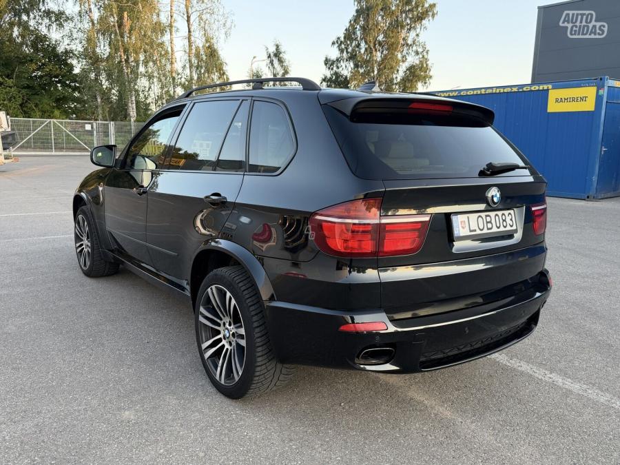 Black BMW X5 2007 in Utena, with an engine capacity of 3.00 L and mileage of 440 thousand km for 8950 €, photo 6 on AUTOMOTO.COM.LV