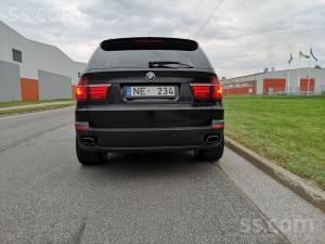 Черный БМВ Х5 2007 в Рига, объемом двигателя 3.00 л и пробегом 323 тыс. км за 8350 €, фото 7 на AUTOMOTO.COM.LV
