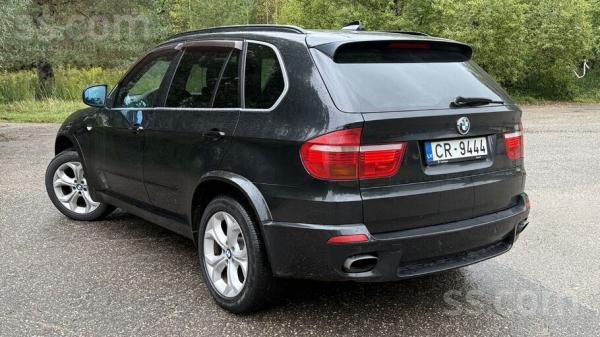 Melns BMW X5 2007 Rīga, ar dzinēja tilpumu 3.00 L un nobraukumu 378 tūkst. km par 8250 €, foto 3 vietnē AUTOMOTO.COM.LV