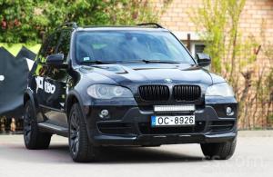 Black BMW X5 2008 in Rezekne, with an engine capacity of 3.00 L and mileage of 314 thousand km for 62300 €, photo 2 on AUTOMOTO.COM.LV