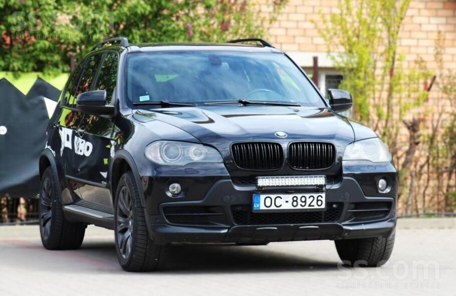 Black BMW X5 2008 in Rezekne, with an engine capacity of 3.00 L and mileage of 314 thousand km for 62300 €, photo 2 on AUTOMOTO.COM.LV