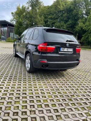 Melns BMW X5 2008 Cēsis, ar dzinēja tilpumu 3.00 L un nobraukumu 213 tūkst. km par 11500 €, foto 3 vietnē AUTOMOTO.COM.LV