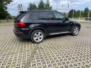 Melns BMW X5 2008 Cēsis, ar dzinēja tilpumu 3.00 L un nobraukumu 213 tūkst. km par 11500 €, foto 5 vietnē AUTOMOTO.COM.LV