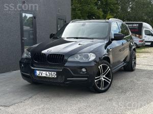 Black BMW X5 2008 in Riga, with an engine capacity of 3.00 L and mileage of 321 thousand km for 11000 €, photo 3 on AUTOMOTO.COM.LV