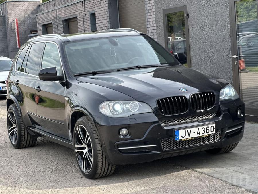 Black BMW X5 2008 in Riga, with an engine capacity of 3.00 L and mileage of 321 thousand km for 11000 €, photo 12 on AUTOMOTO.COM.LV