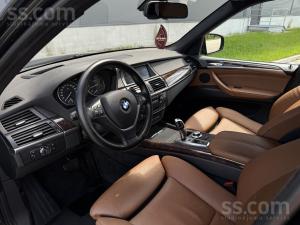 Melns BMW X5 2008 Rīga, ar dzinēja tilpumu 3.00 L un nobraukumu 0 tūkst. km par 25990 €, foto 8 vietnē AUTOMOTO.COM.LV