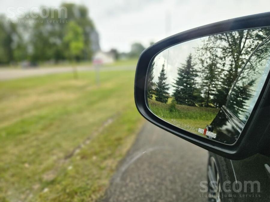 Black BMW X5 2008 in Riga, with an engine capacity of 3.00 L and mileage of 337 thousand km for 11000 €, photo 17 on AUTOMOTO.COM.LV