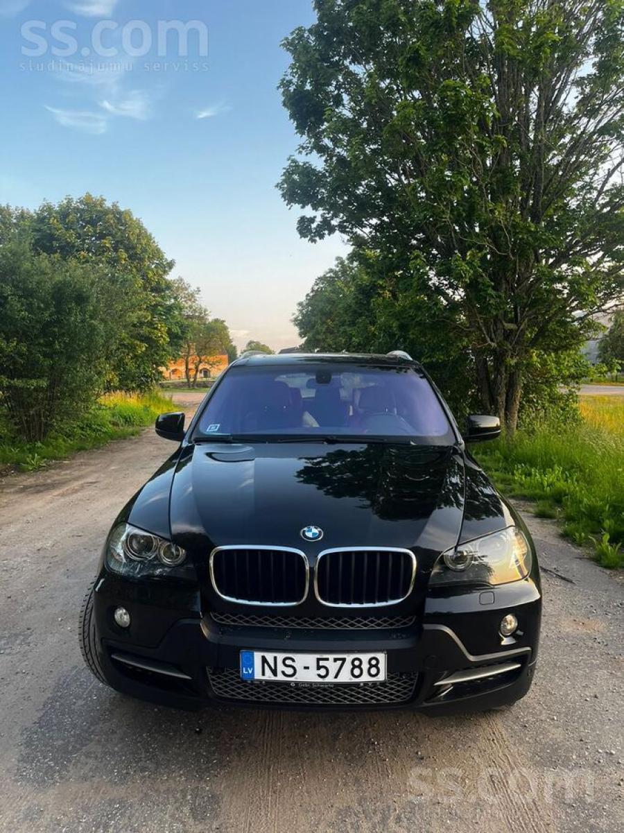Melns BMW X5 2008 Valmiera, ar dzinēja tilpumu 3.00 L un nobraukumu 300 tūkst. km par 9998 €, foto 4 vietnē AUTOMOTO.COM.LV