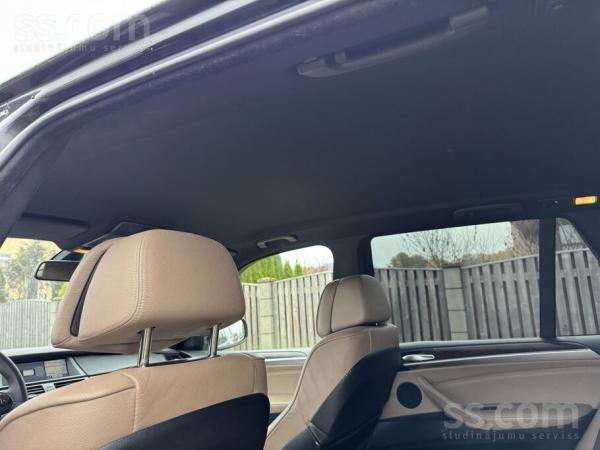 Black BMW X5 2008 in Valmiera, with an engine capacity of 3.00 L and mileage of 422 thousand km for 8900 €, photo 11 on AUTOMOTO.COM.LV
