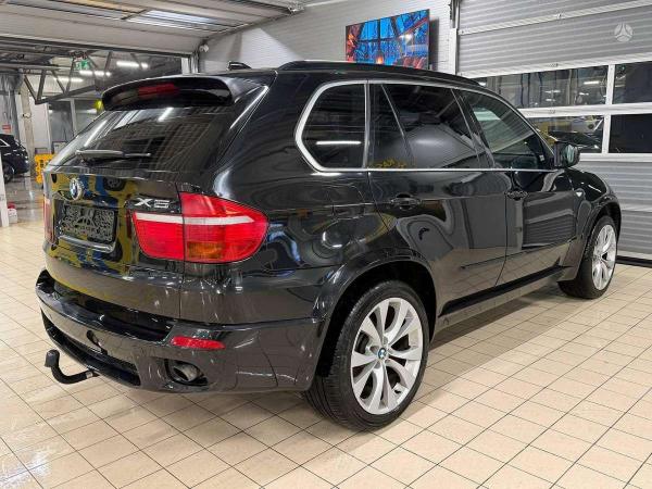 Melns BMW X5 2008 Viļņa, ar dzinēja tilpumu 2.99 L un nobraukumu 323 tūkst. km par 9000 €, foto 6 vietnē AUTOMOTO.COM.LV
