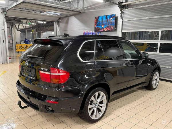 Melns BMW X5 2008 Viļņa, ar dzinēja tilpumu 2.99 L un nobraukumu 323 tūkst. km par 9000 €, foto 7 vietnē AUTOMOTO.COM.LV