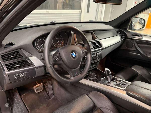 Melns BMW X5 2008 Viļņa, ar dzinēja tilpumu 2.99 L un nobraukumu 323 tūkst. km par 9000 €, foto 9 vietnē AUTOMOTO.COM.LV