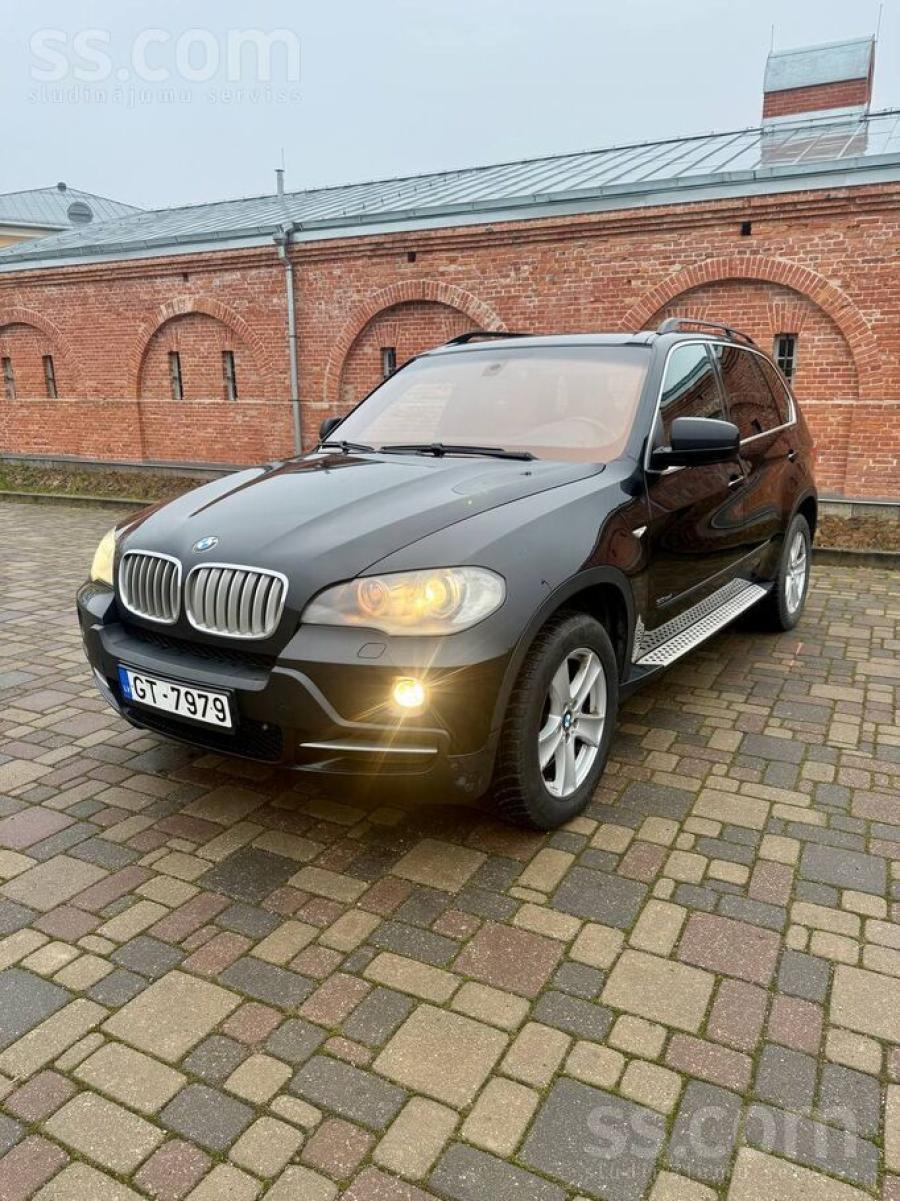 Melns BMW X5 2008 Daugavpils, ar dzinēja tilpumu 3.00 L un nobraukumu 258 tūkst. km par 11500 €, foto 1 vietnē AUTOMOTO.COM.LV
