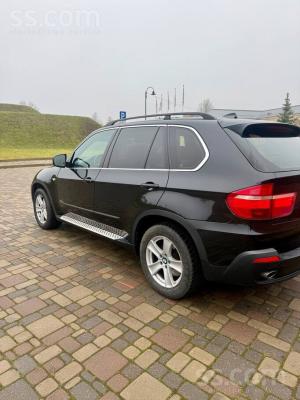 Melns BMW X5 2008 Daugavpils, ar dzinēja tilpumu 3.00 L un nobraukumu 258 tūkst. km par 11500 €, foto 4 vietnē AUTOMOTO.COM.LV