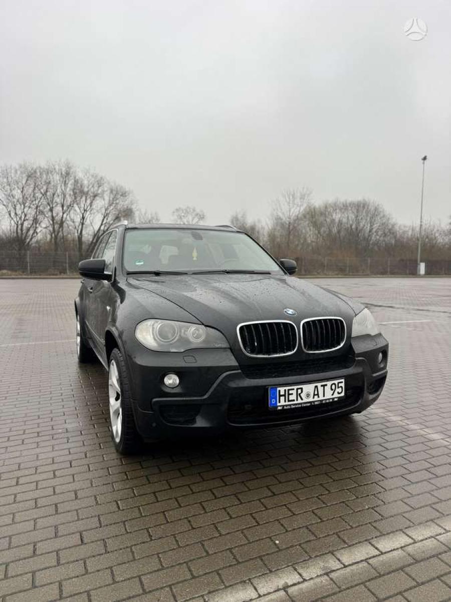 Black BMW X5 2008 in Marijampole, with an engine capacity of 2.99 L and mileage of 314 thousand km for 7850 €, photo 1 on AUTOMOTO.COM.LV