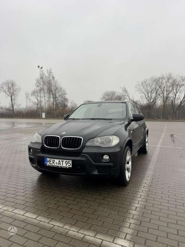 Black BMW X5 2008 in Marijampole, with an engine capacity of 2.99 L and mileage of 314 thousand km for 7850 €, photo 2 on AUTOMOTO.COM.LV