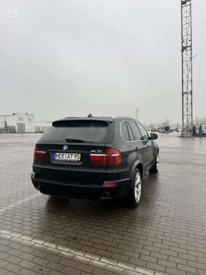 Black BMW X5 2008 in Marijampole, with an engine capacity of 2.99 L and mileage of 314 thousand km for 7850 €, photo 4 on AUTOMOTO.COM.LV