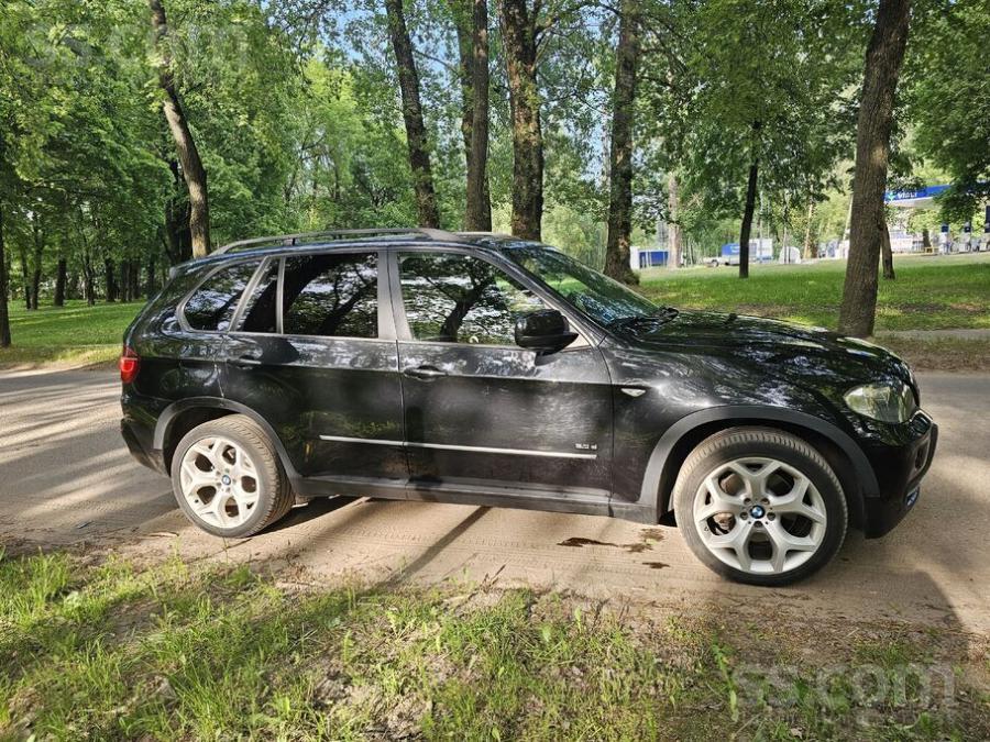 Melns BMW X5 2008 Rīga, ar dzinēja tilpumu 3.00 L un nobraukumu 339 tūkst. km par 7300 €, foto 1 vietnē AUTOMOTO.COM.LV
