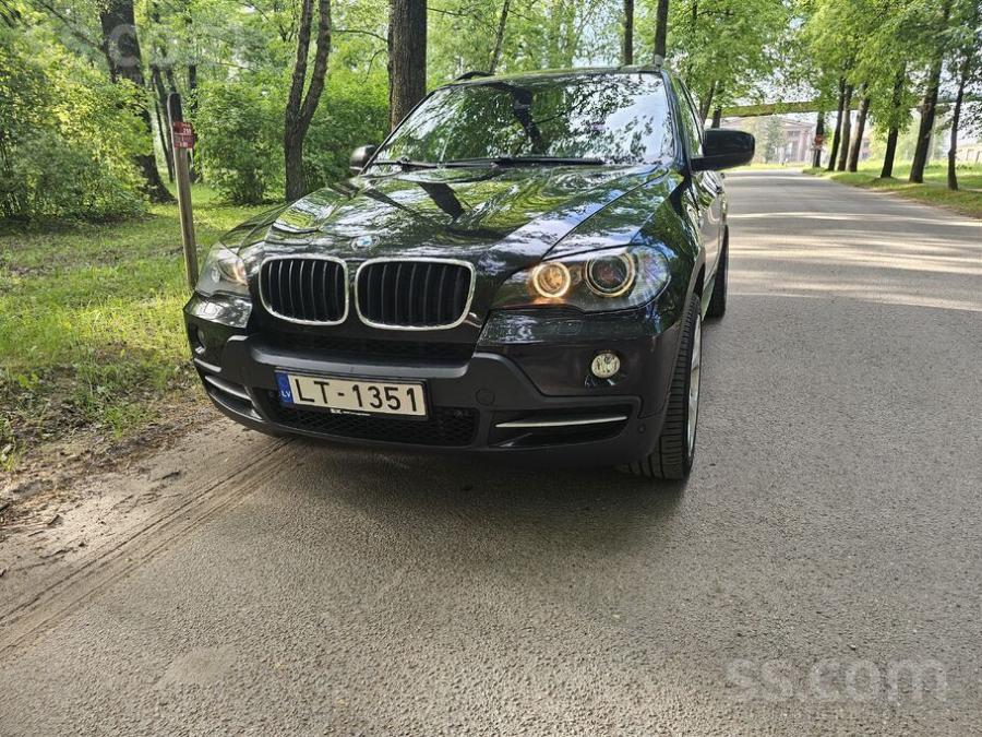 Melns BMW X5 2008 Rīga, ar dzinēja tilpumu 3.00 L un nobraukumu 339 tūkst. km par 7300 €, foto 2 vietnē AUTOMOTO.COM.LV