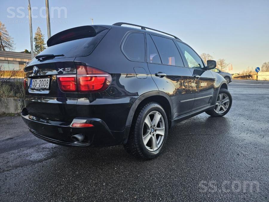 Melns BMW X5 2008 Rīga, ar dzinēja tilpumu 3.00 L un nobraukumu 339 tūkst. km par 7300 €, foto 3 vietnē AUTOMOTO.COM.LV