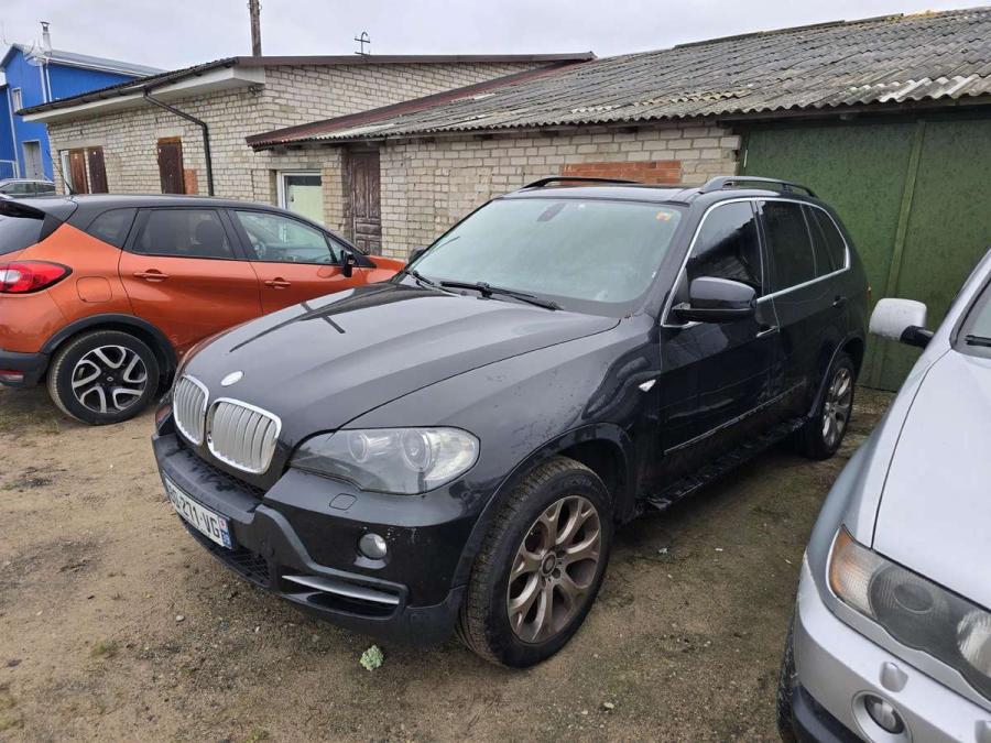 Melns BMW X5 2008 Tauragė, ar dzinēja tilpumu 2.99 L un nobraukumu 338 tūkst. km par 4900 €, foto 2 vietnē AUTOMOTO.COM.LV