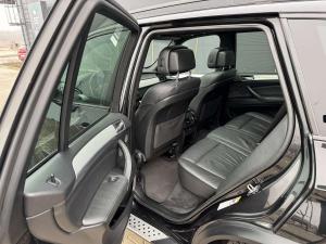 Black BMW X5 2008 in Vilnius, with an engine capacity of 2.99 L and mileage of 319 thousand km for 9999 €, photo 13 on AUTOMOTO.COM.LV
