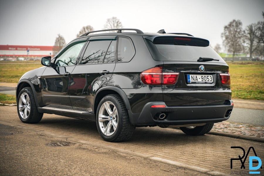 Melns BMW X5 2008 Rīga, ar dzinēja tilpumu 3.00 L un nobraukumu 344 tūkst. km par 7590 €, foto 2 vietnē AUTOMOTO.COM.LV